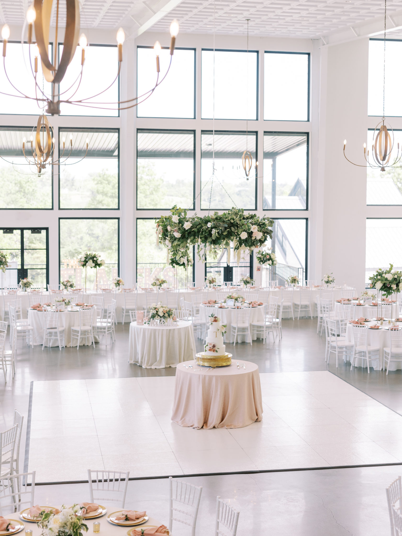 Taylor Ann & Jack // Osage House Wedding | Emma Farr Photography